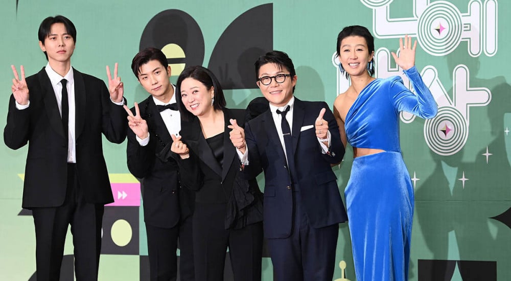 KBS Addresses Viewers' Petitions To Save 'Hong-Kim Coin' - KPOP RECORDS ...